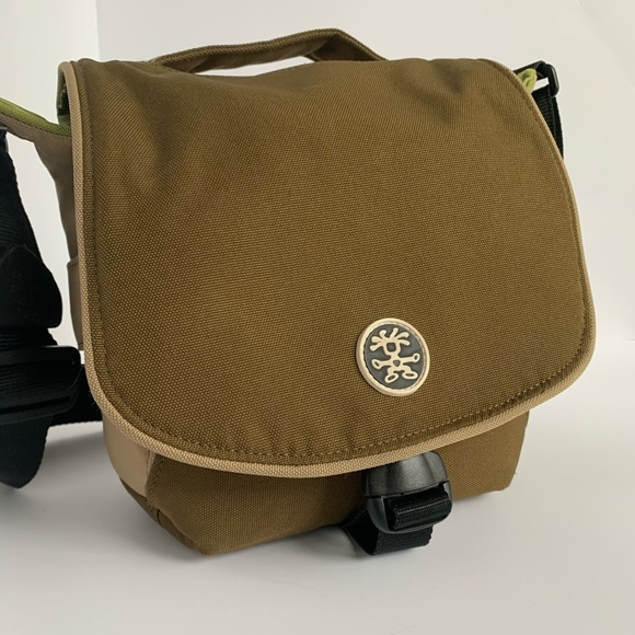 Crumpler | Bags | Crumpled Dslr Camera Bag | Poshmark